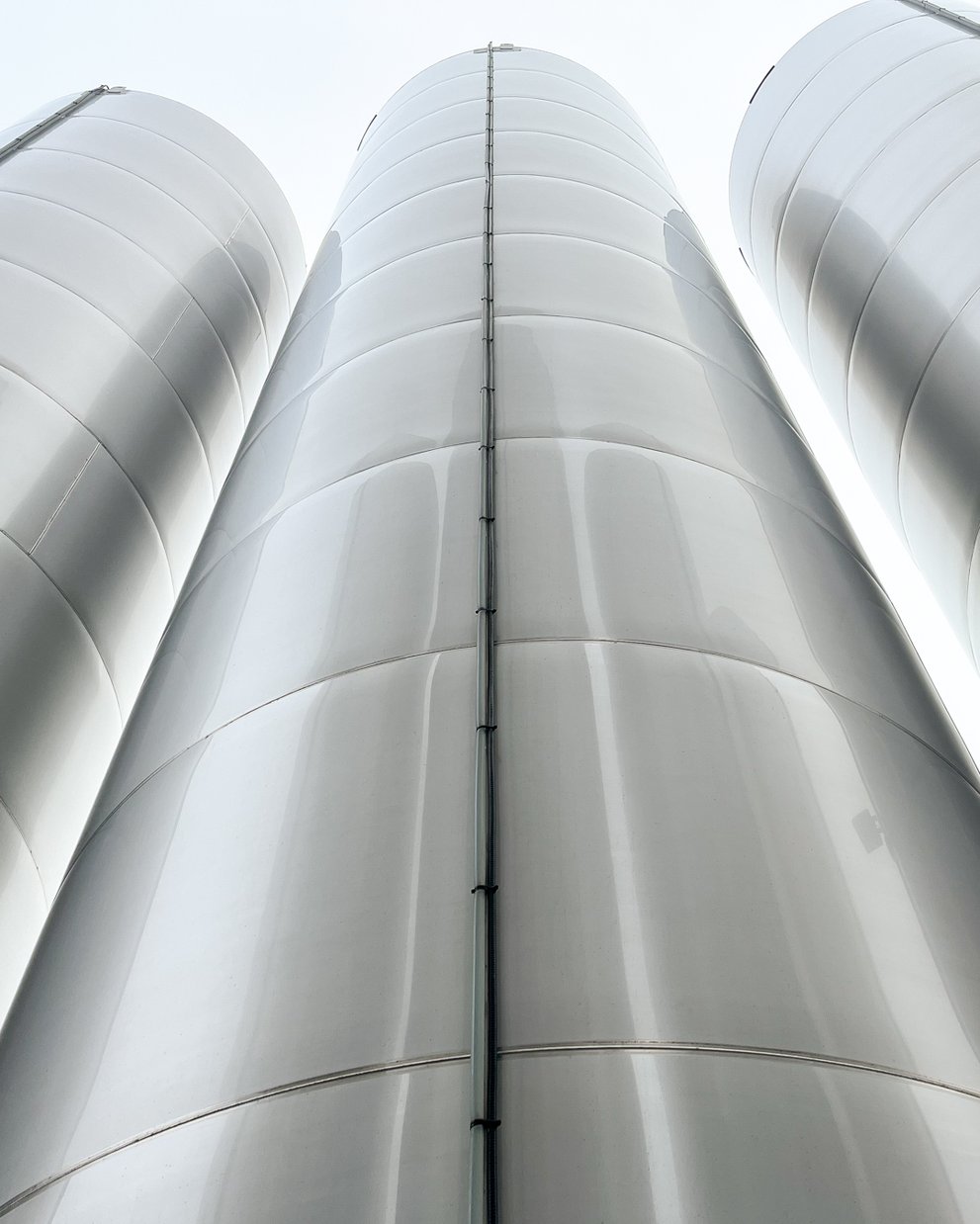 Novid Inc. | Stainless Steel Liquid Fertilizer & Chemical Storage